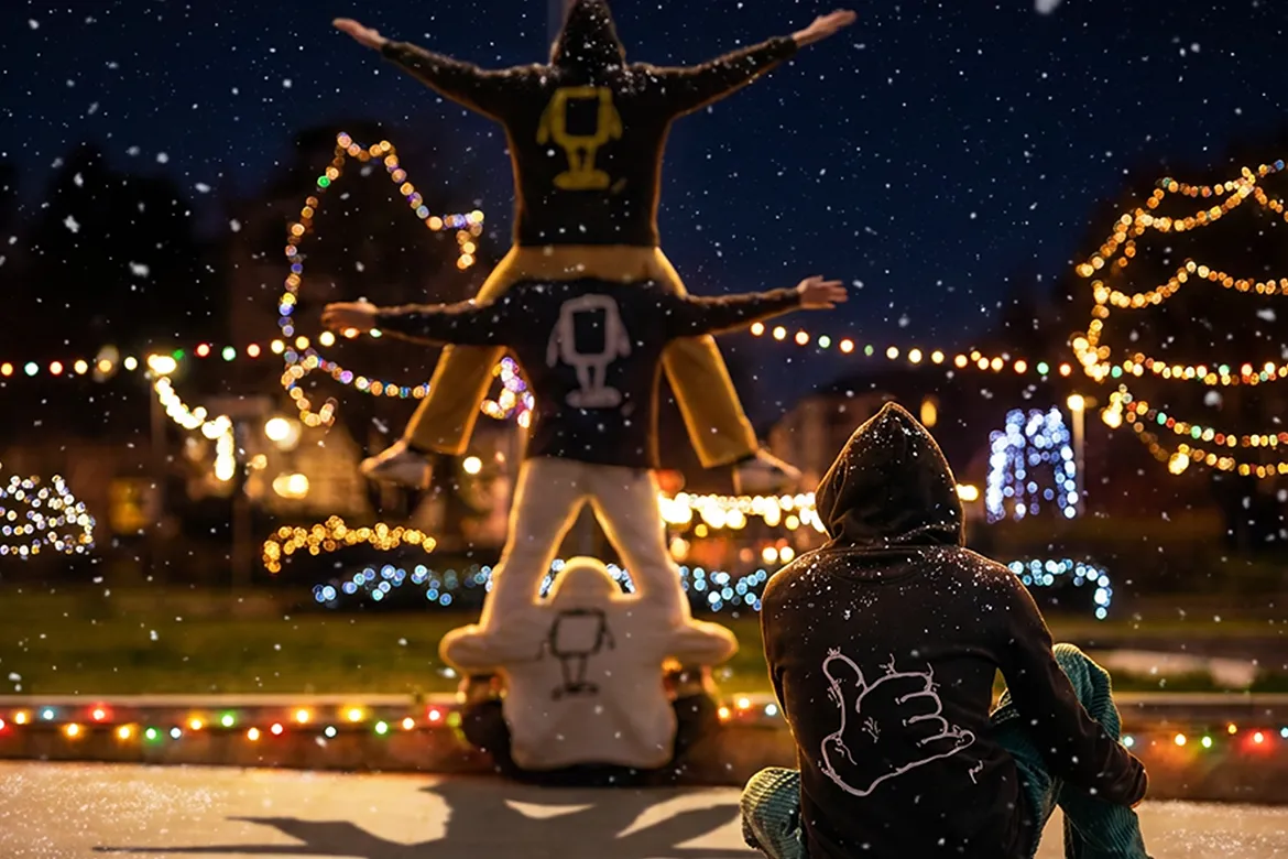 2025: Shop. Get gifts. Sounds like Christmas.